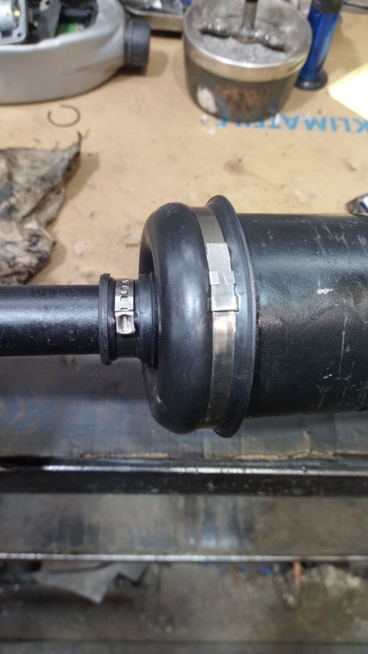 Ремонт кардана Audi q7 2010 рестайлинг — Audi Q7 (1G), 3 л, 2010 года ...