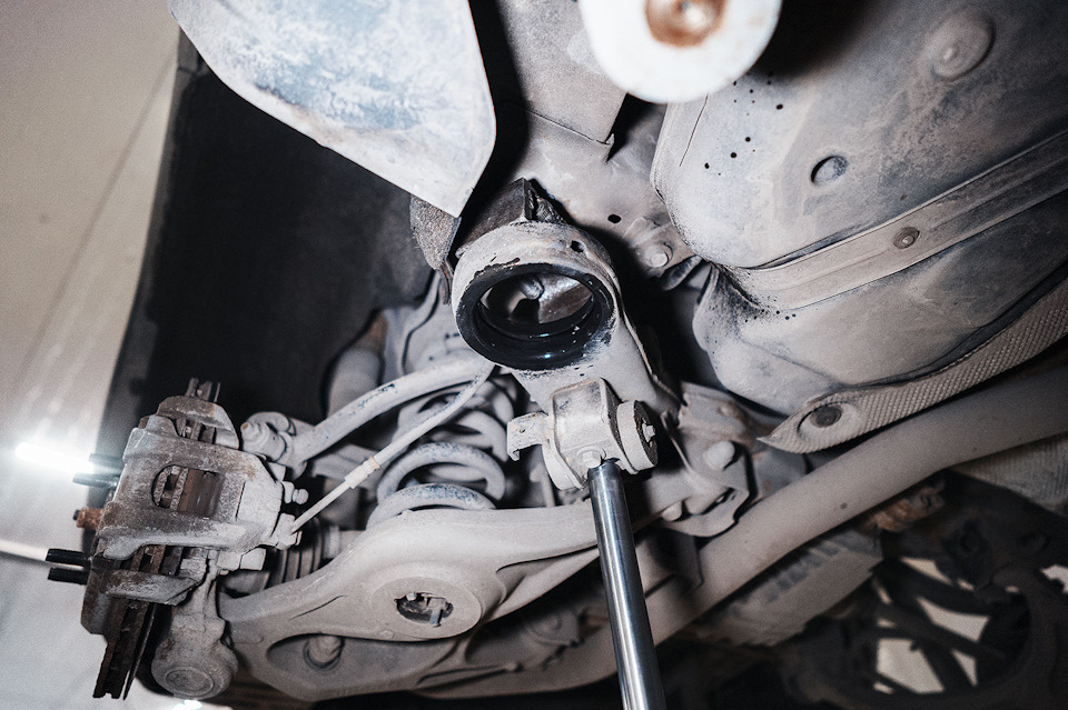 Сайлентблоки заднего подрамника Гранд Чероки WK2 — Mopar plus на DRIVE2