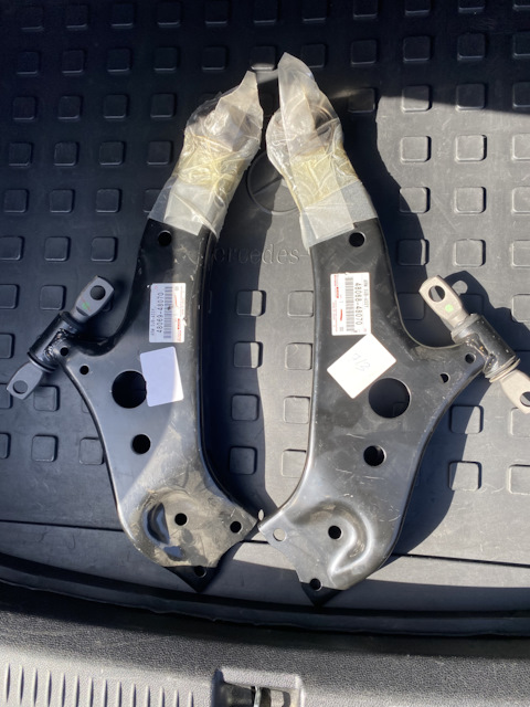 4806948070 Рычаг подвески TOYOTA LEXUS | Запчасти на DRIVE2