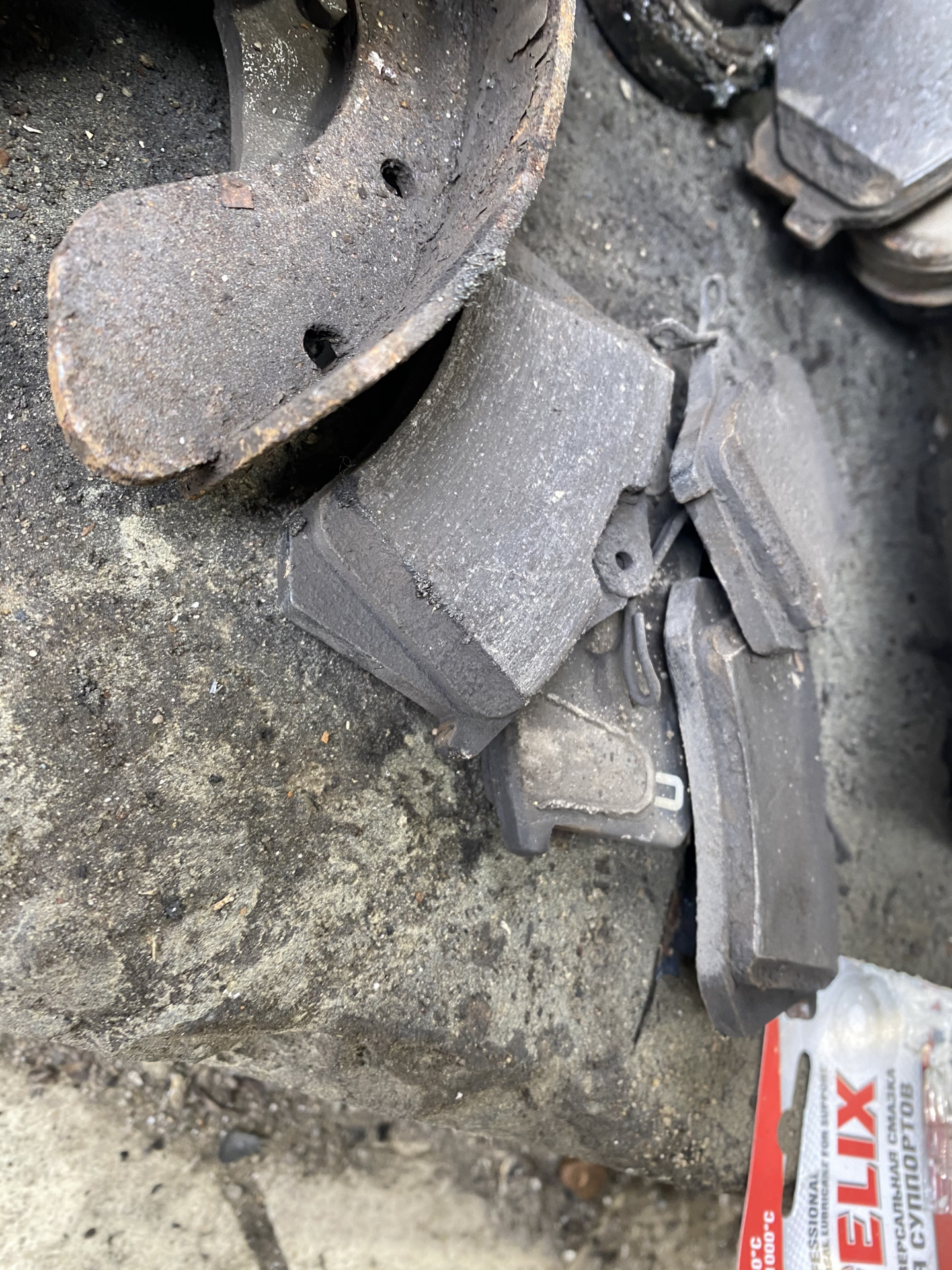 Замена задних тормозных колодок на brembo p85020 — Skoda Octavia A7 Mk3 ...