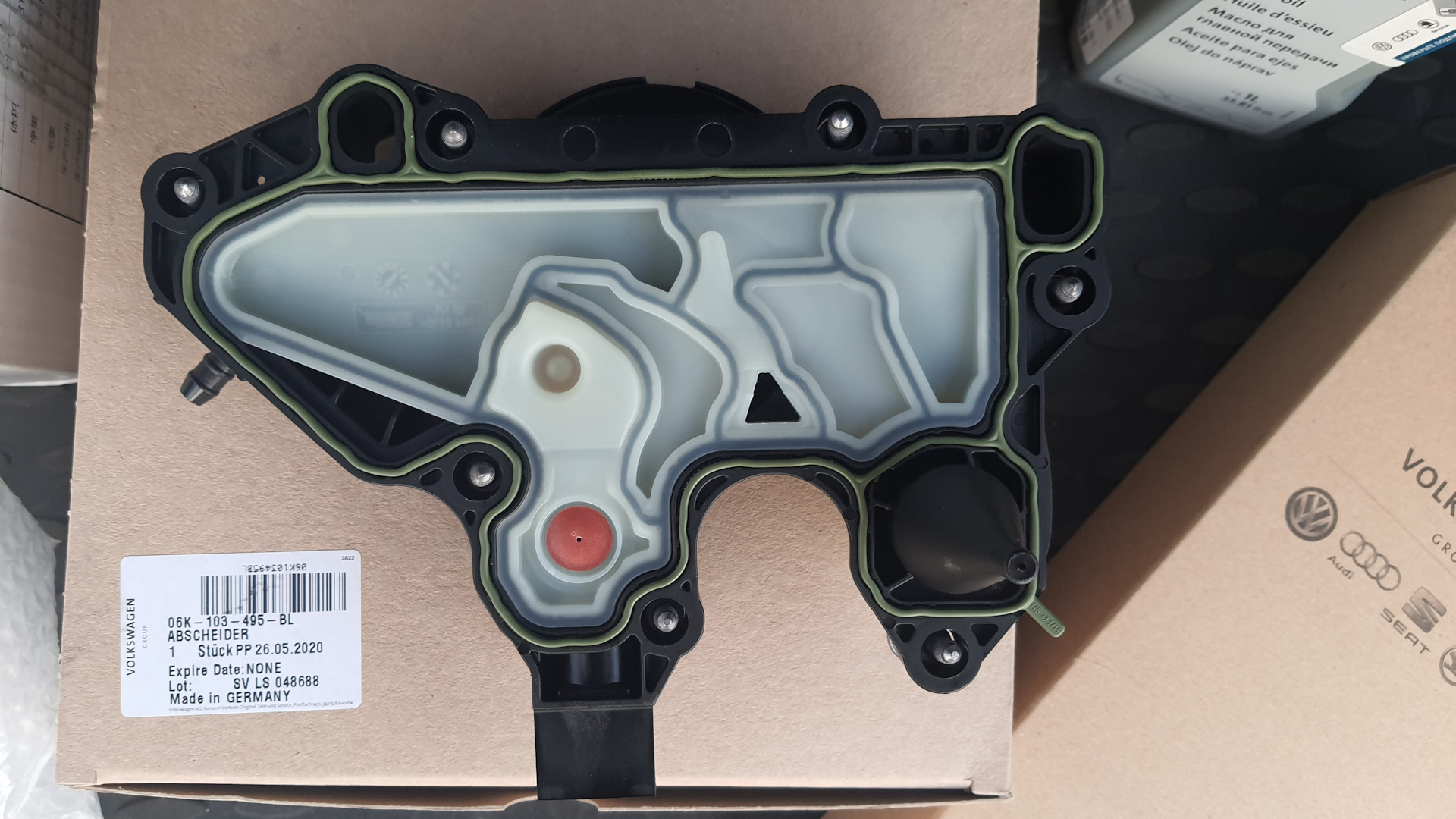 AUDI A4 B8, Троит на холодную — продолжение, замена маслоотделителя ...