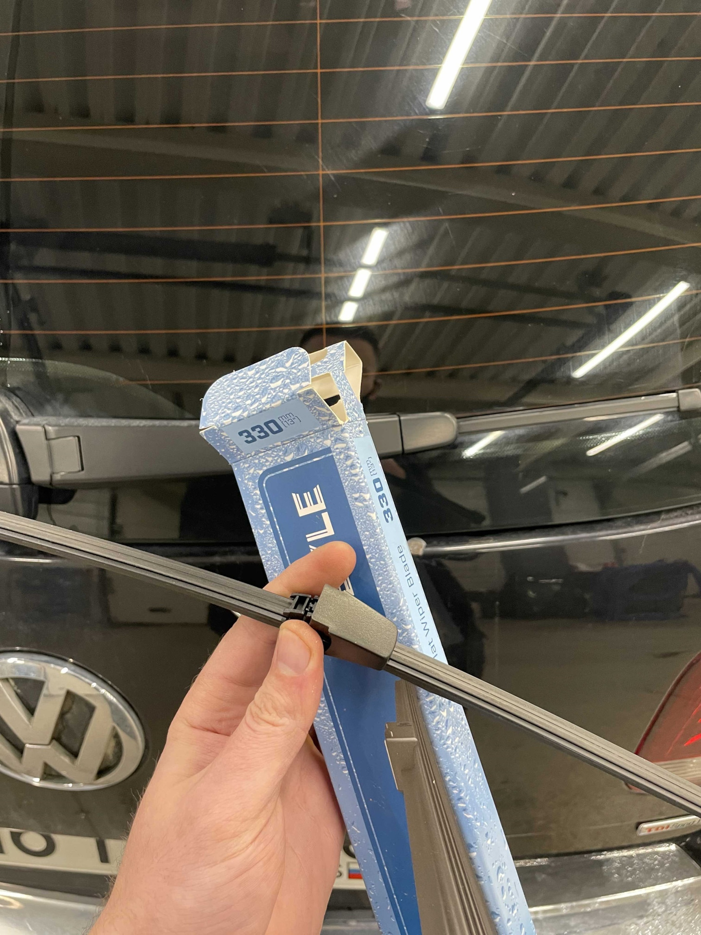 Замена лобового стекла+щеток стеклоочистителей — Volkswagen Touareg (1G ...