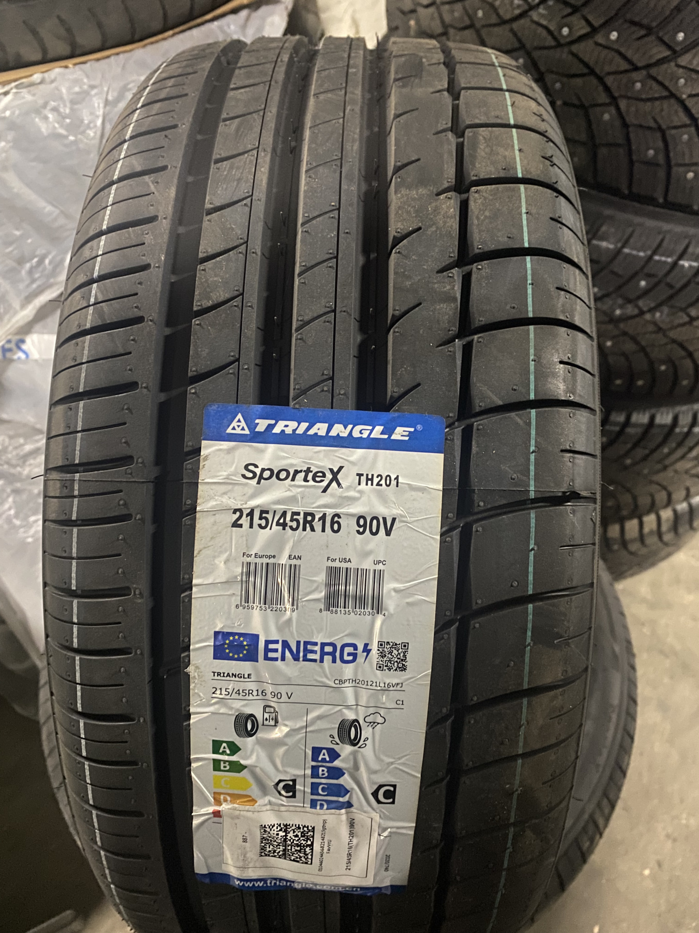 Новые тапки — Skoda Rapid (1G), 1,6 л, 2015 года | шины | DRIVE2