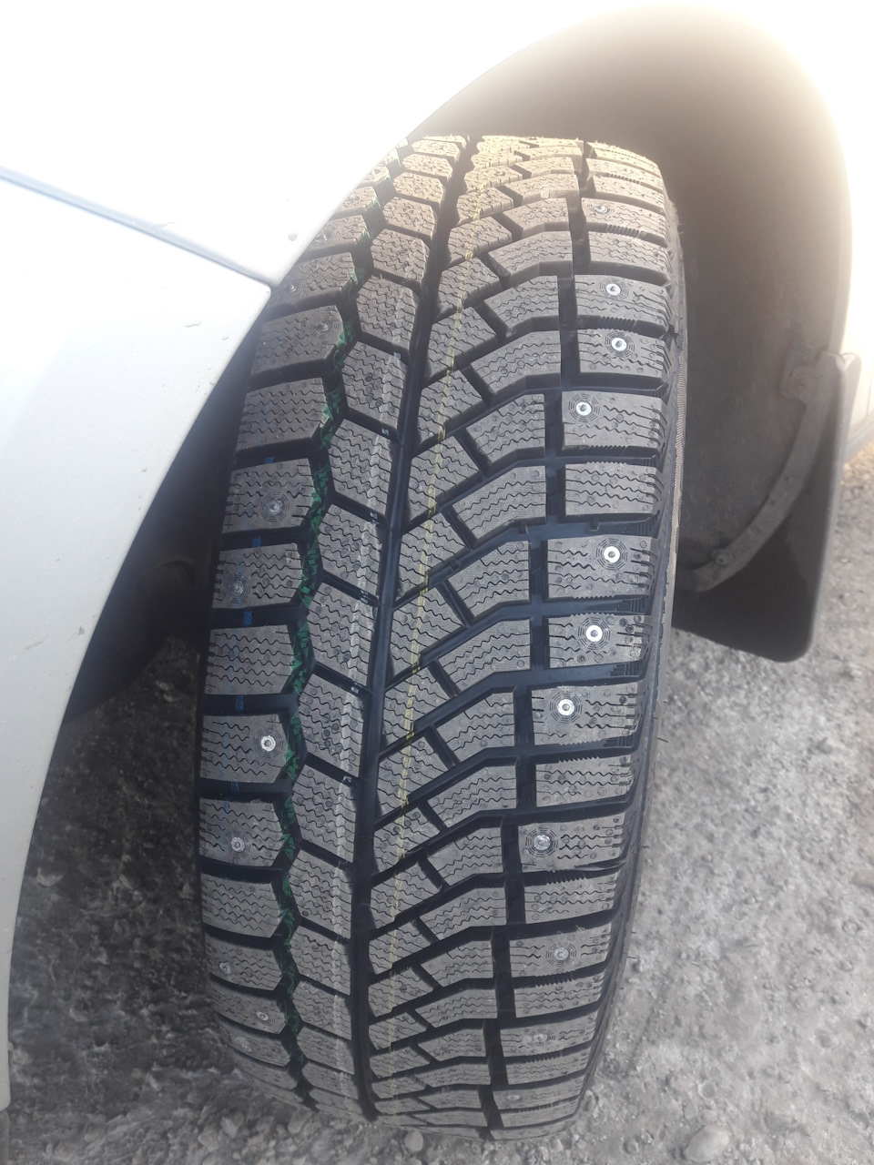 Натяжной ролик, новые дворники и зимняя резина — Ford Focus Hatchback ...