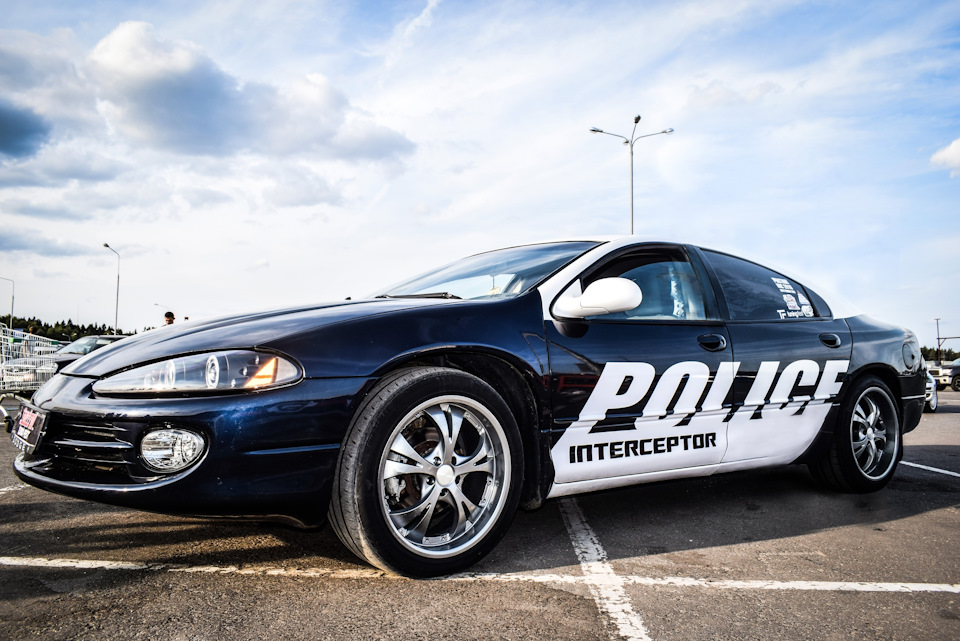 Первые выборы! — Dodge Intrepid II, 2,7 л, 2002 года | рейтинг и ...