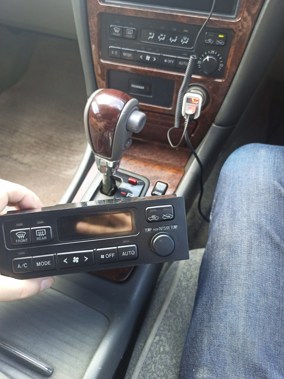 Блок управления с монитором) — Toyota Cresta (100), 2 л, 1999 года ...