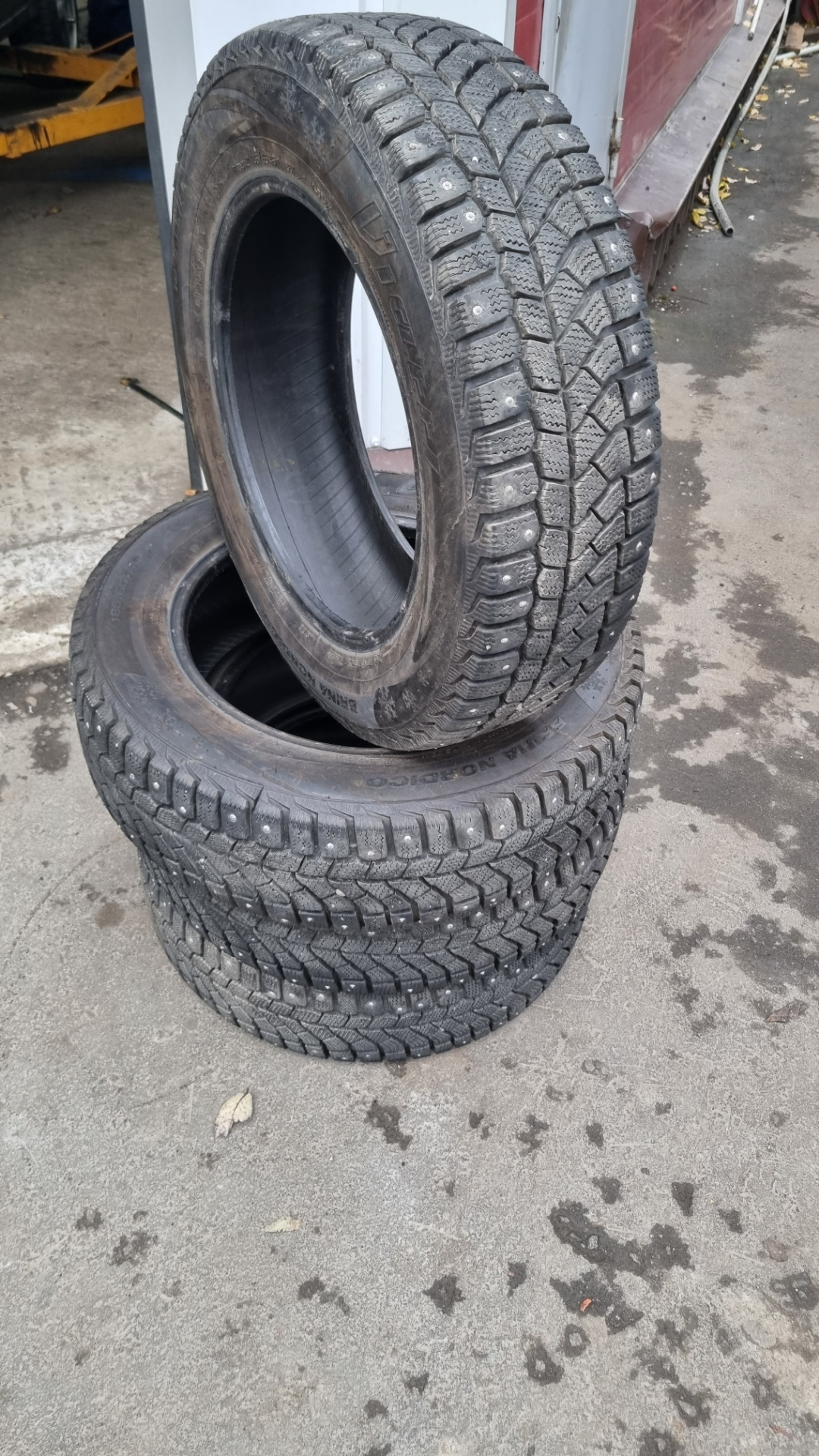 Зимняя резина Viatti Brina Nordico V-522 185/65 R15 — Nissan Note (1G ...