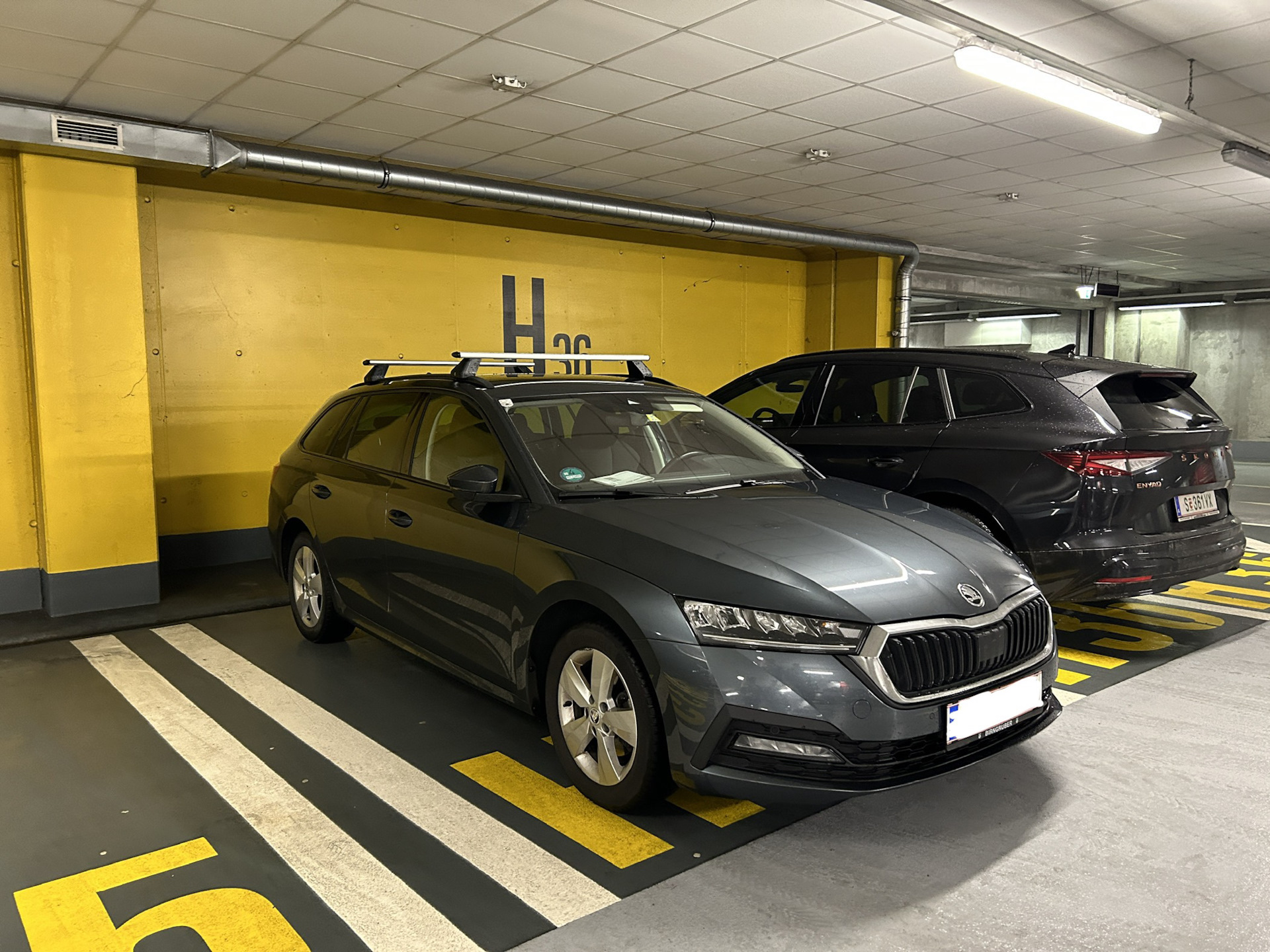 Dachträger / Багажник на крышу Skoda — Skoda Octavia Combi A8 Mk4, 2 л ...