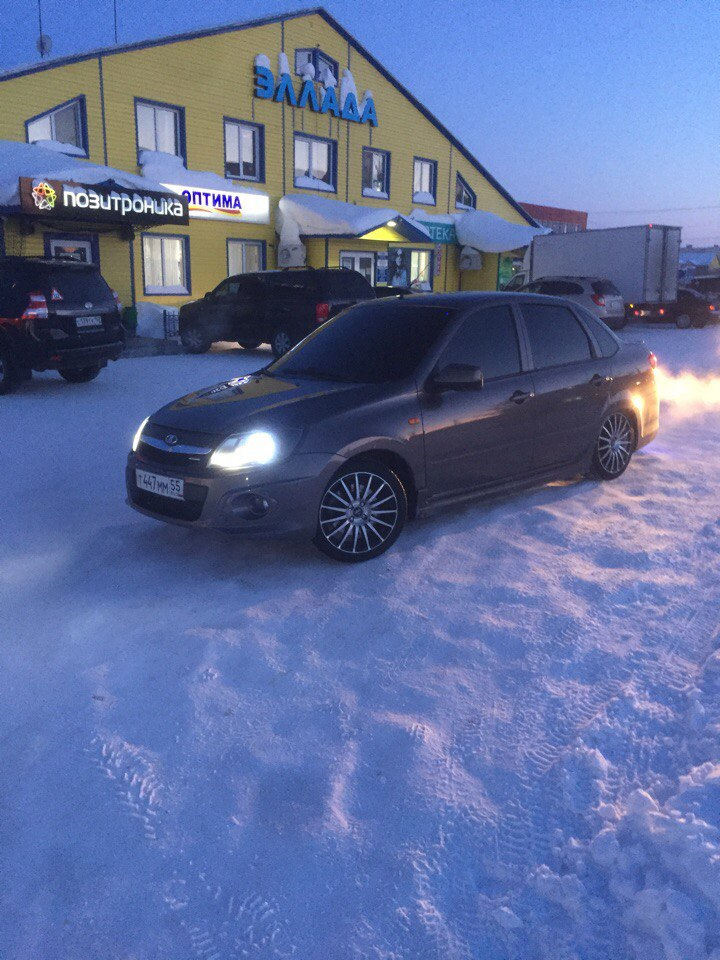 Какие диски были на Гранте спорт у меня)) — Lada Granta Sport, 1,6 л ...