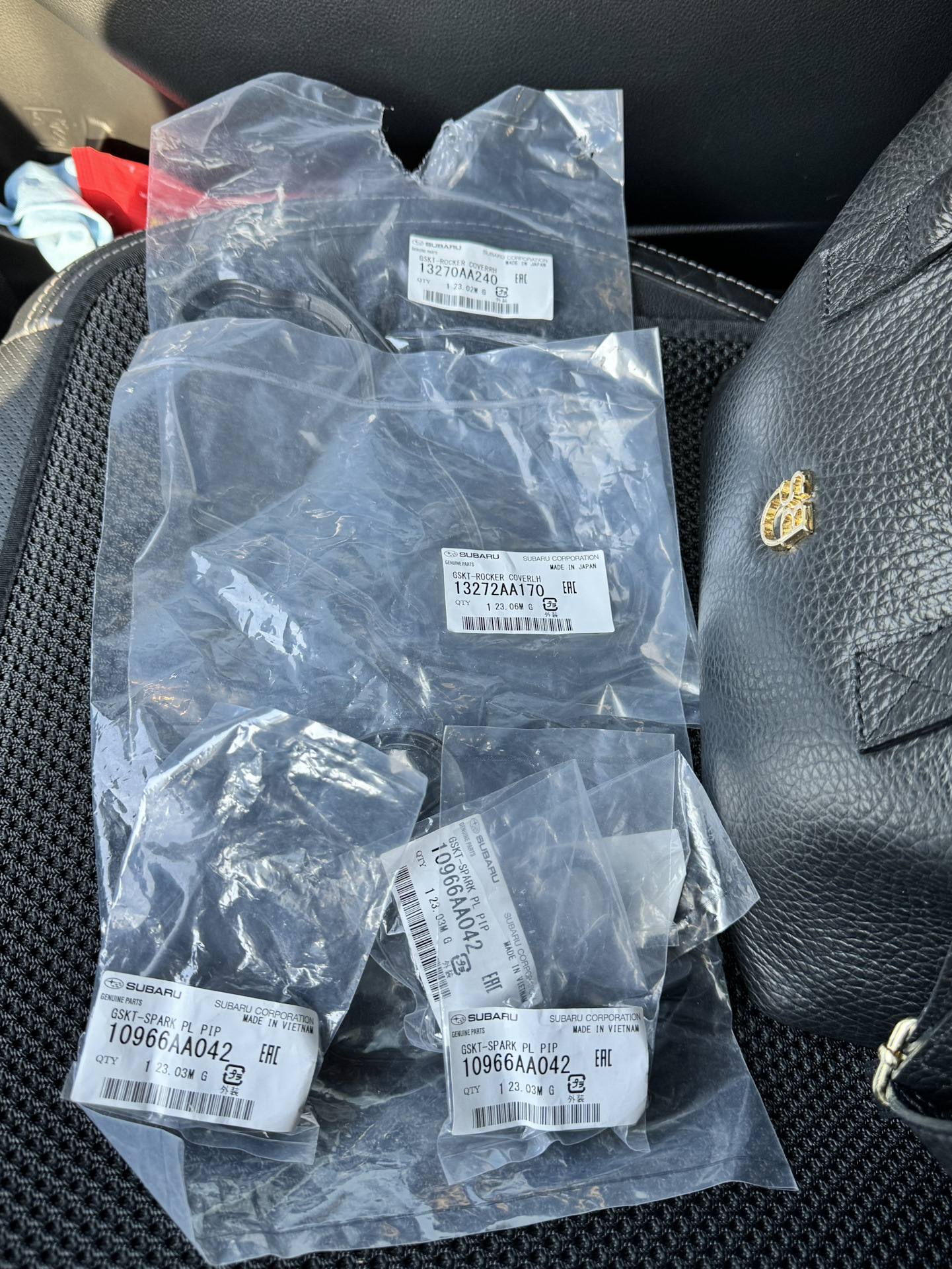 Замена сальников свечных колодцев и не только… — Subaru Forester (SJ ...