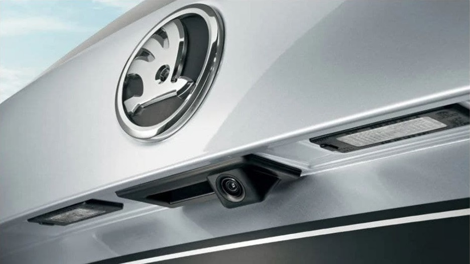 Skoda Kodiaq, Karoq, Octavia A7 камера по старой цене ...