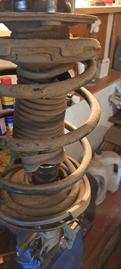 Замена передних амортизаторов на KYB серии Excel-G — Toyota Camry (XV30 ...