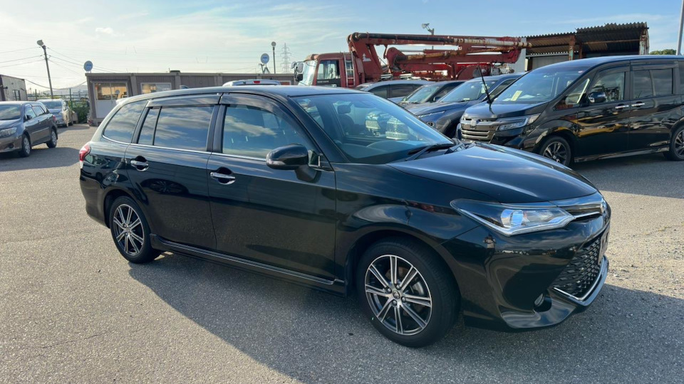 Toyota Corolla Fielder (E160) 1.5 бензиновый 2016 | Черный G WxB 161 на ...