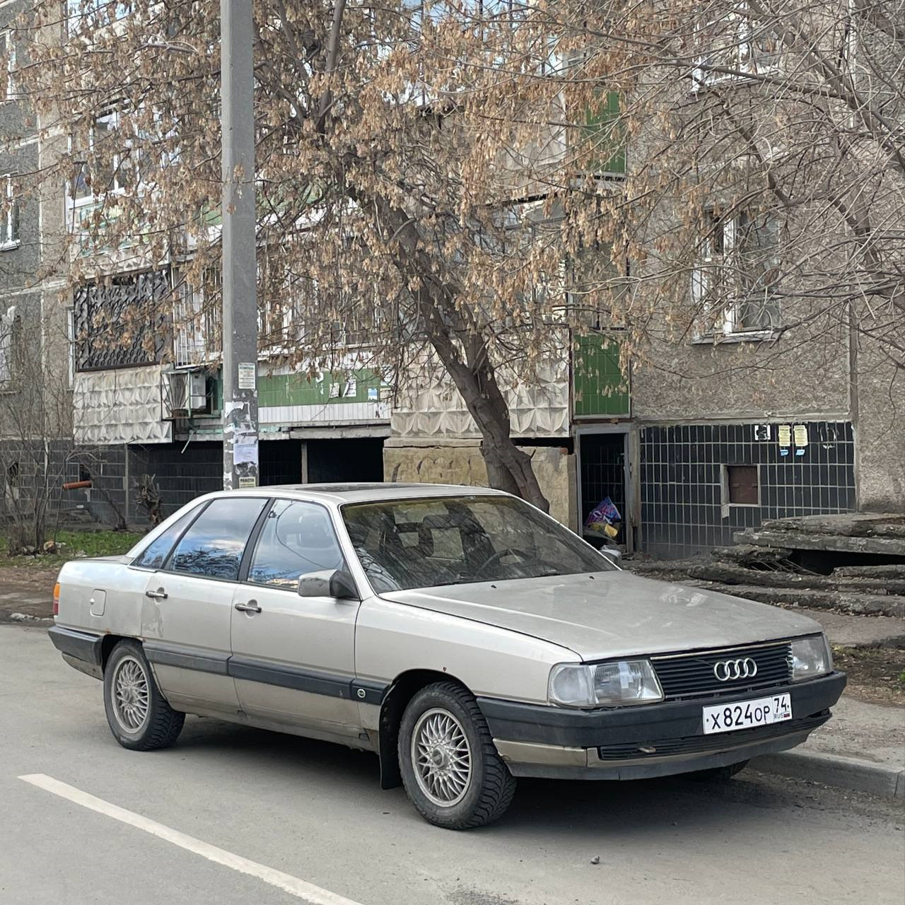 Нет зарядки и приборки. Нужна помощь. — Audi 100 (C3), 2,2 л, 1984 года ...