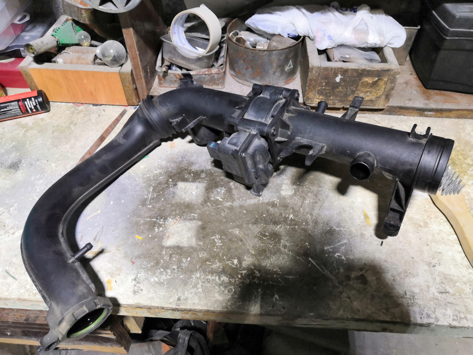 P10A4 регулировочная заслонка на впуске — Volkswagen Jetta VI, 1,4 л, 2011 года | поломка | DRIVE2