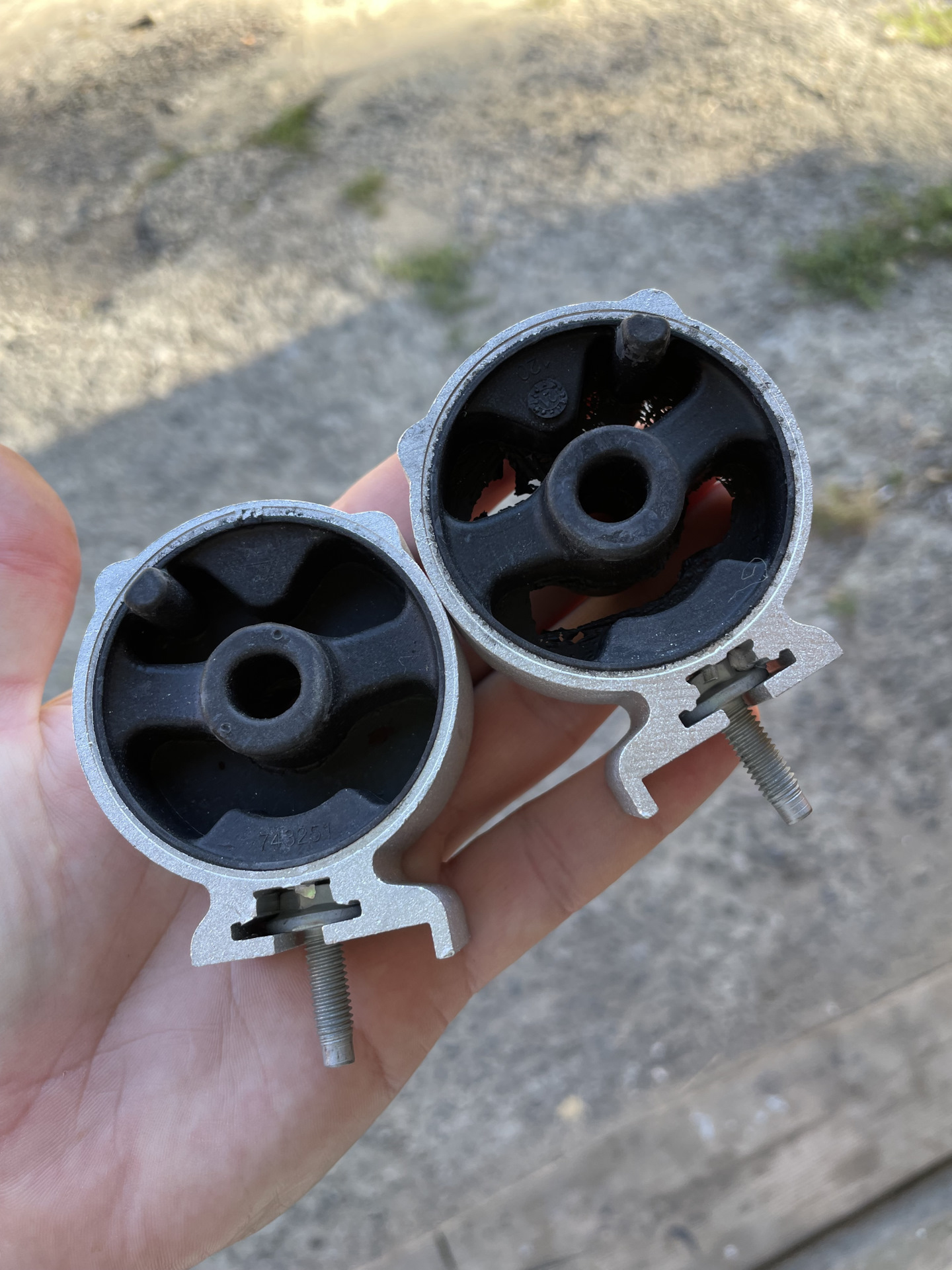 Замена гофры глушителя и кронштейнов выхлопной системы. — Peugeot 308 ...