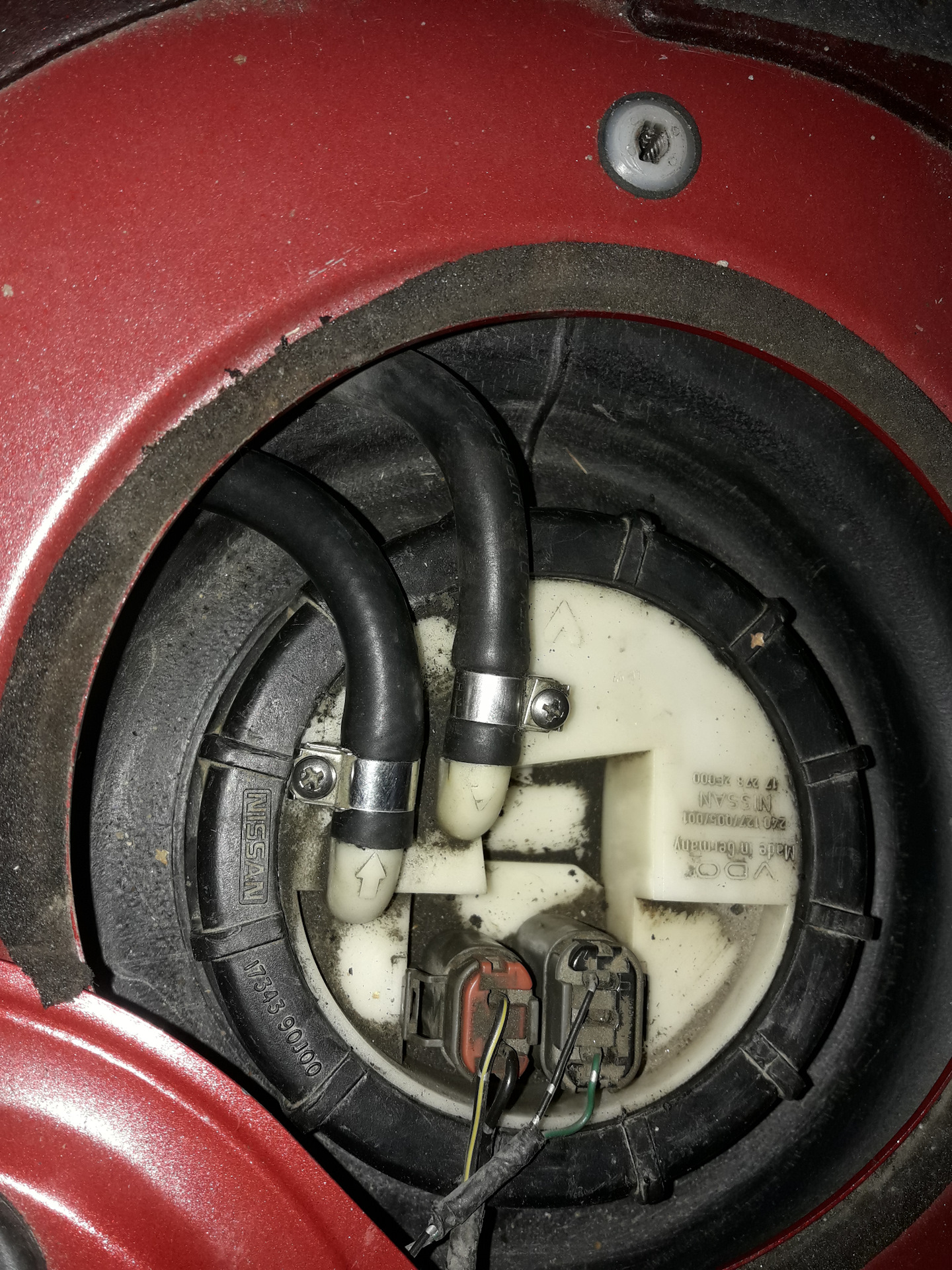 Fuel hose replacement. — Nissan Primera (P11), 2 л, 1998 года | своими ...