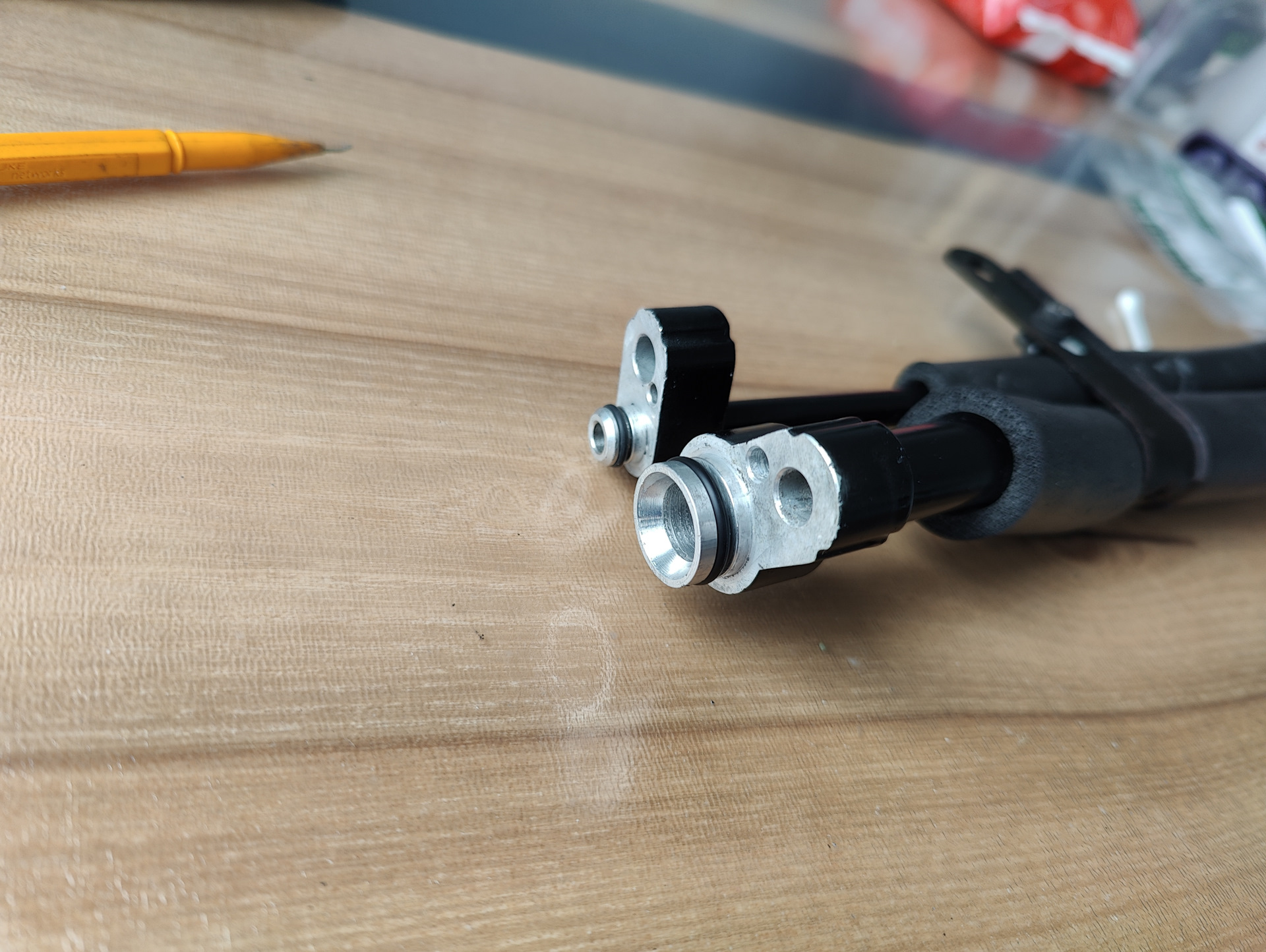 Подготовка к отрыву кузова(Трубки заднего кондицинера) — Land Rover ...