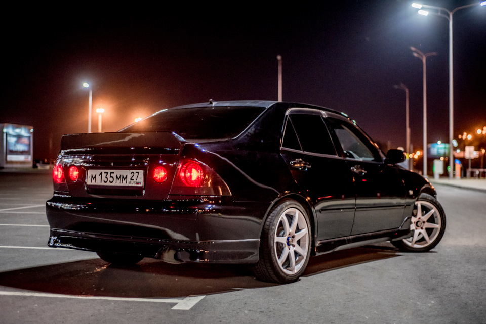 Rays Versus r17 — Toyota Altezza, 2 л, 1999 года | колёсные диски | DRIVE2