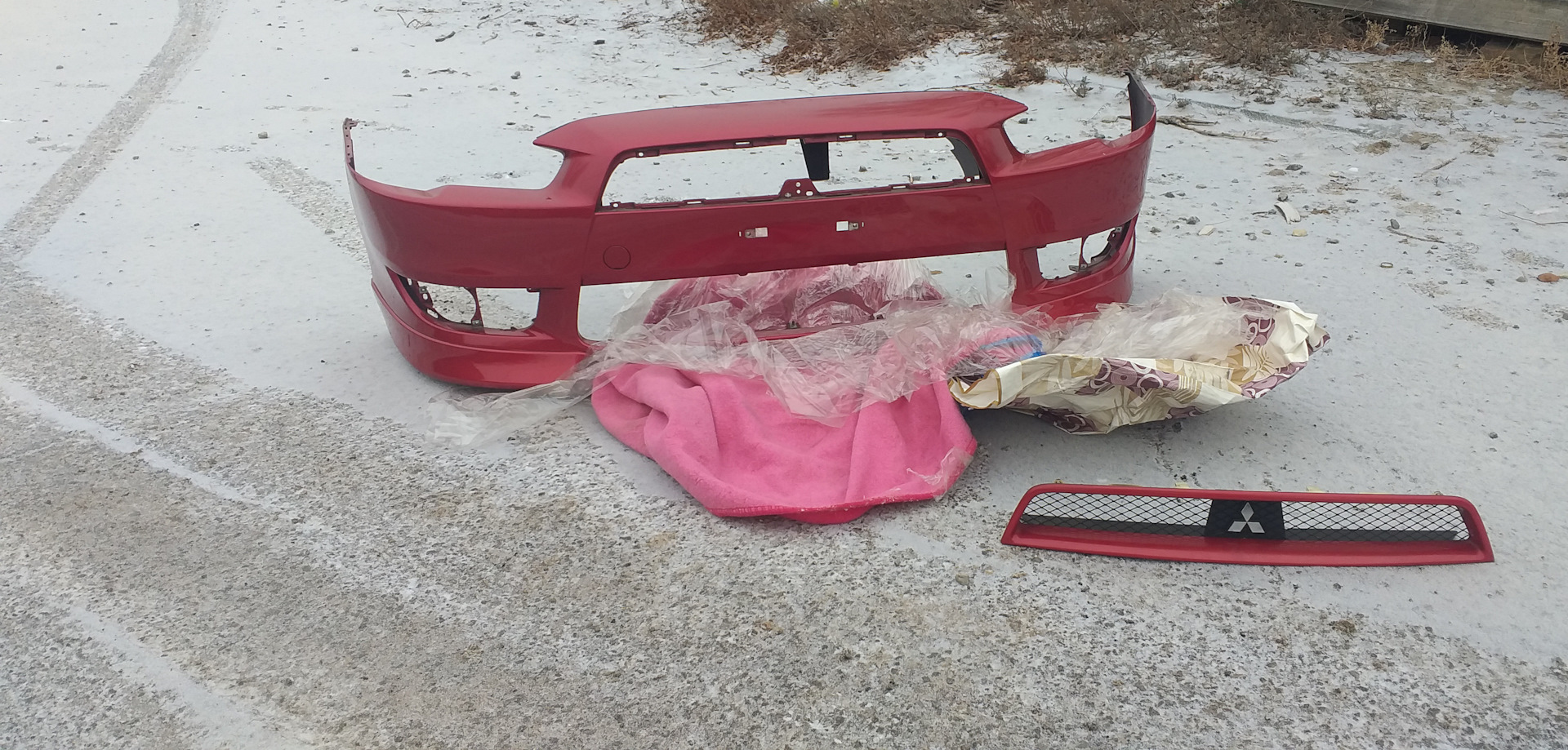 Замена переднего бампера и аксессуар MZ575833 — Mitsubishi Lancer X, 2 ...