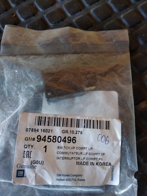 94580496 Перчаточный ящик выключатель подсветки GM | Запчасти на DRIVE2