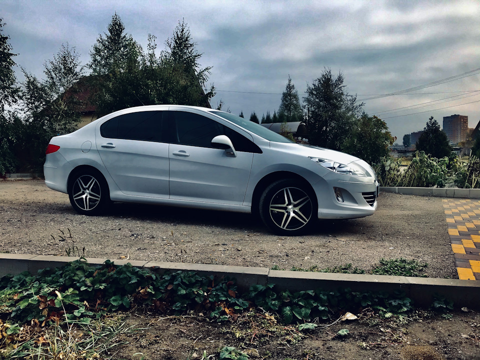 Просто фото) — Peugeot 408, 1,6 л, 2013 года | фотография | DRIVE2