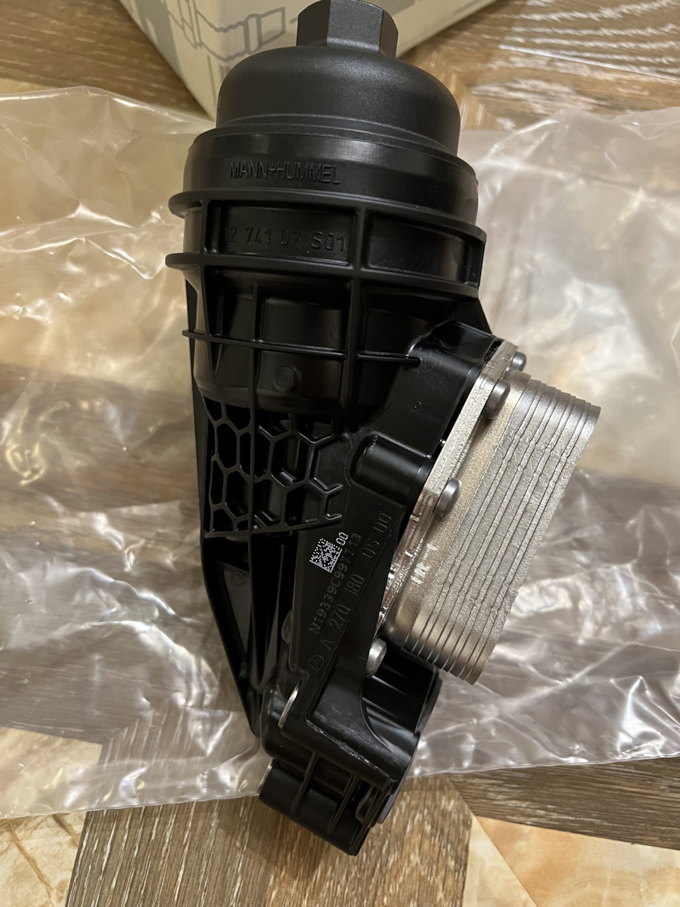 Замена корпуса масленного стакана в сборе с теплообменником Mercedes ...