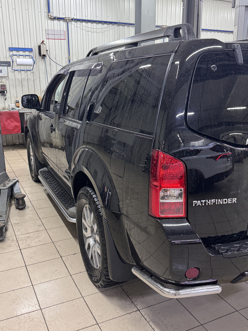 Замена переднего фланца+сальника раздатки — Nissan Pathfinder (3G), 2,5 ...