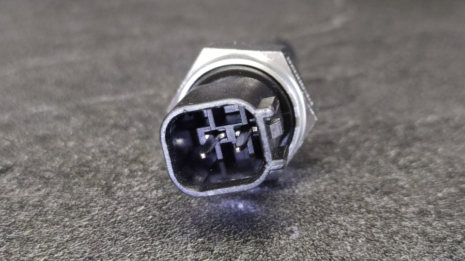 PE90026 Датчик заднего хода Ford Fiesta/Focus/Mondeo/Fusion/C-Max 1.4-2 ...