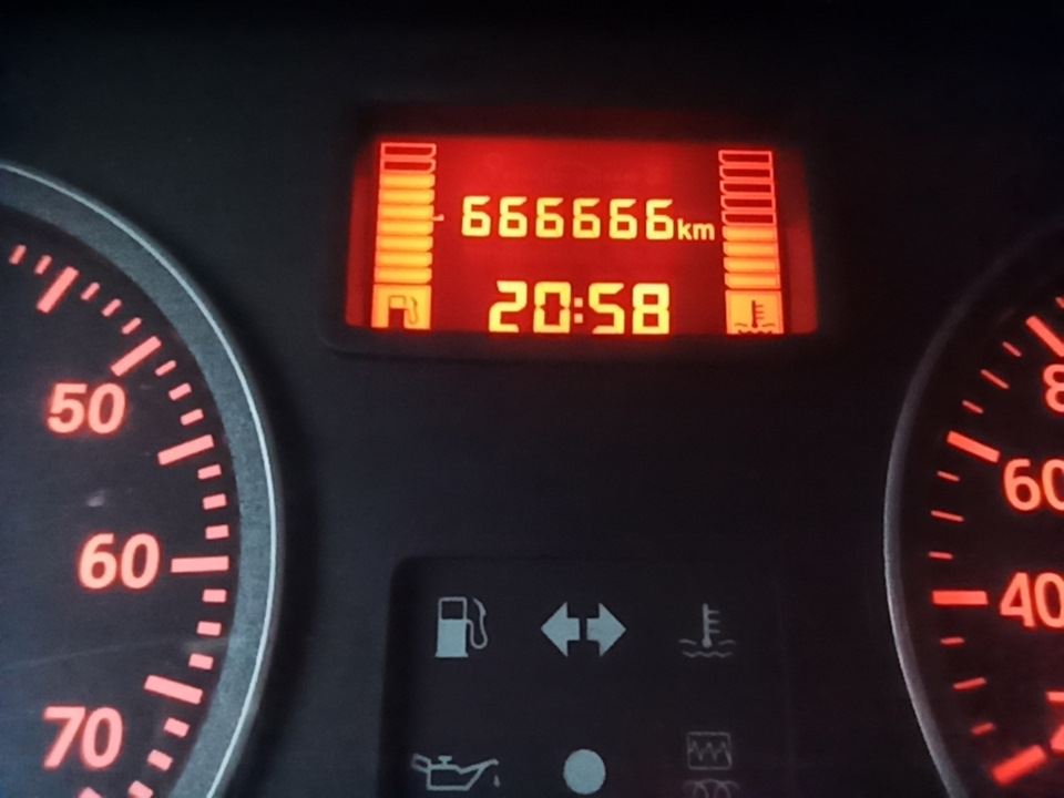 666 666 км — Renault Logan (1G), 1,6 л, 2010 года | наблюдение | DRIVE2