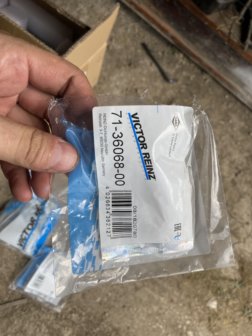 713606800 Прокладка, корпус впускного коллектора VICTOR REINZ ...