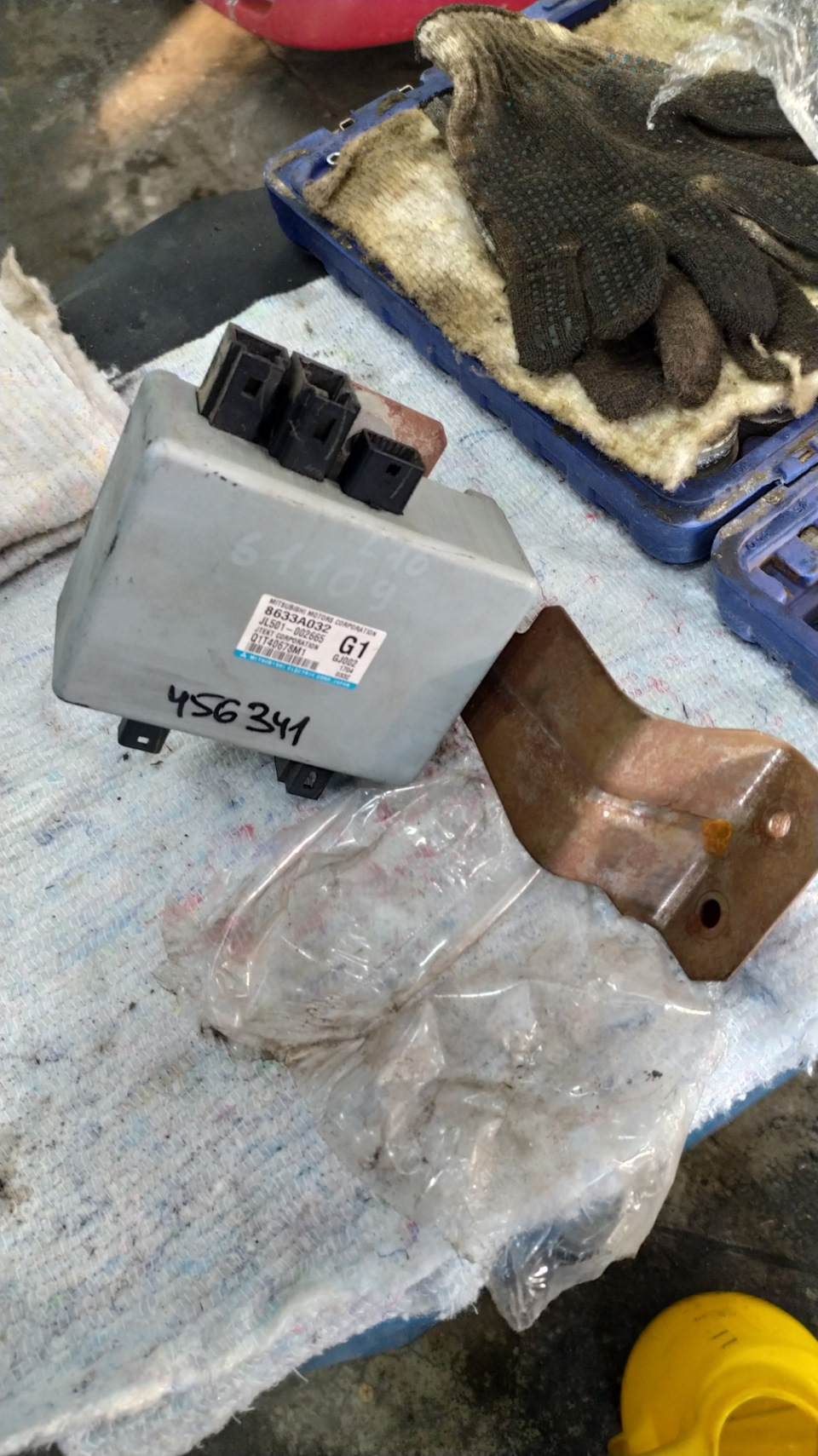 8633A032 БЛОК УПРАВЛЕНИЯ ЭЛ.УСИЛИТЕЛЕМ РУЛЯ Mitsubishi | Запчасти на DRIVE2