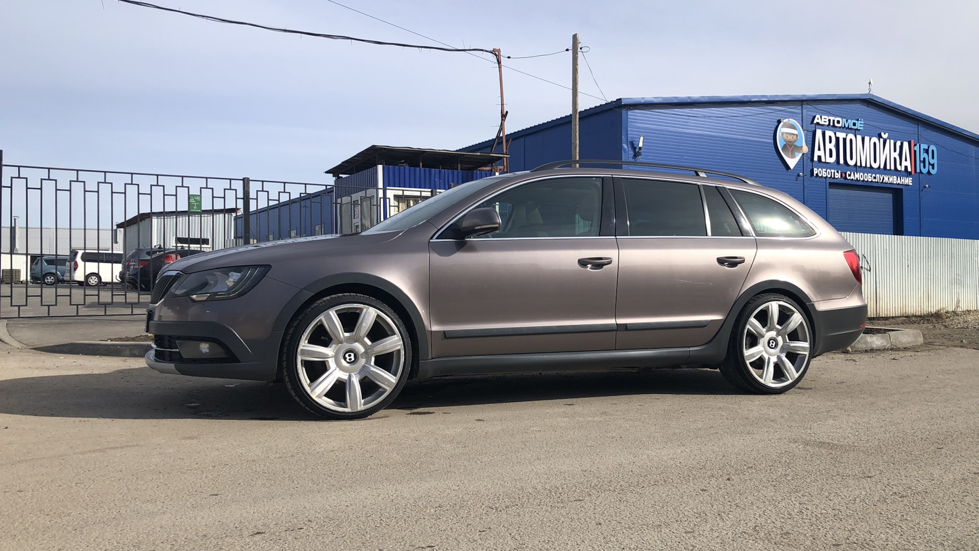 Skoda Superb Combi (Mk2) 2.0 дизельный 2014 | на DRIVE2