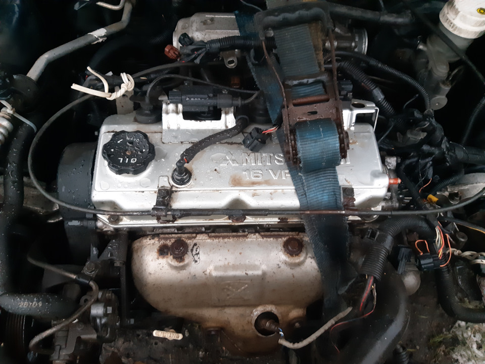 Двигатель 4G92 на Mitsubishi Carisma 1,6л на Mitsubishi Carisma. Б/у ...