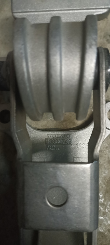 30680749 Опора двигателя Volvo | Запчасти на DRIVE2