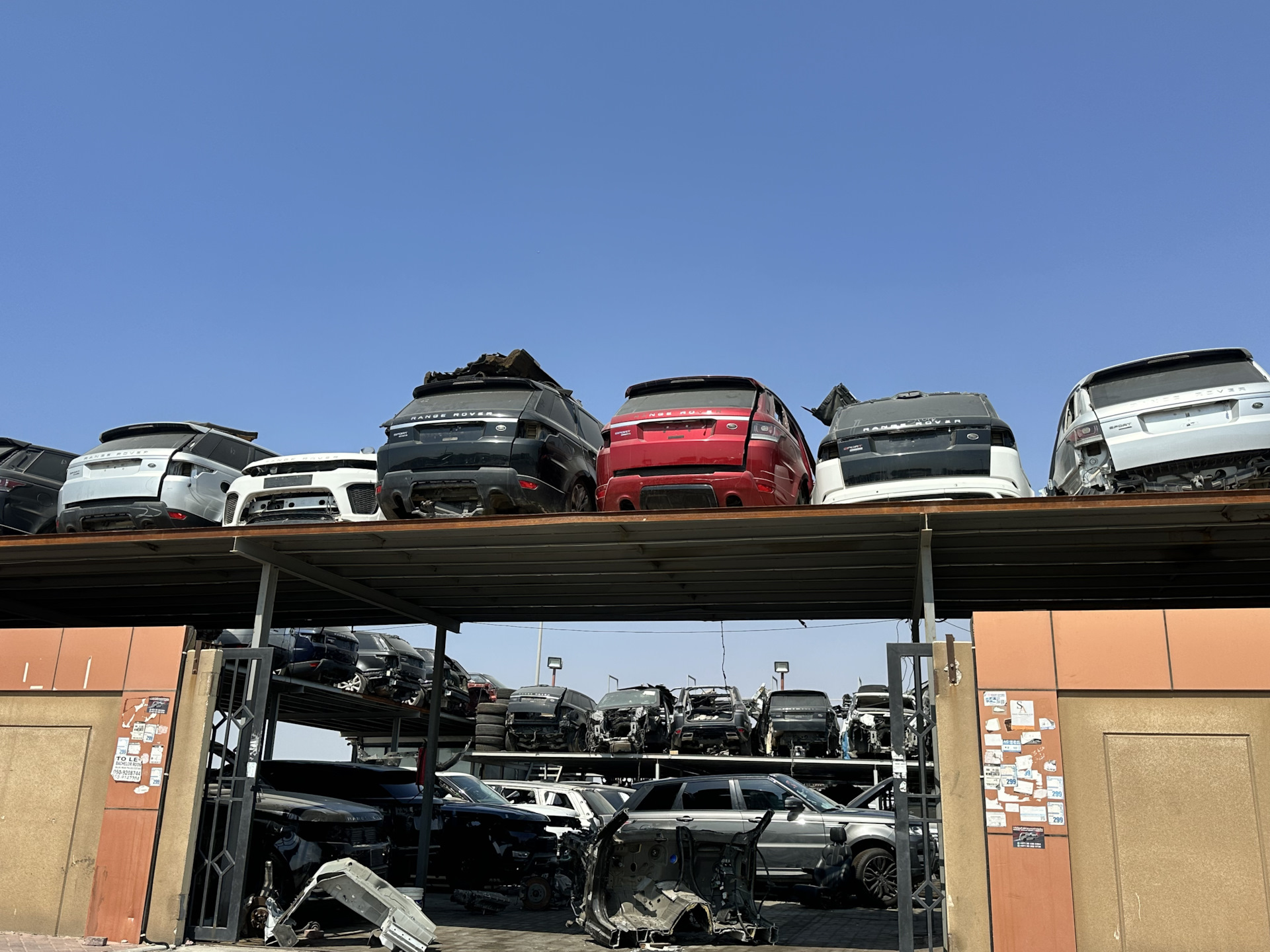 Дубай-авторазборок рай))) — Infiniti FX (2G), 3,5 л, 2010 года | запчасти | DRIVE2