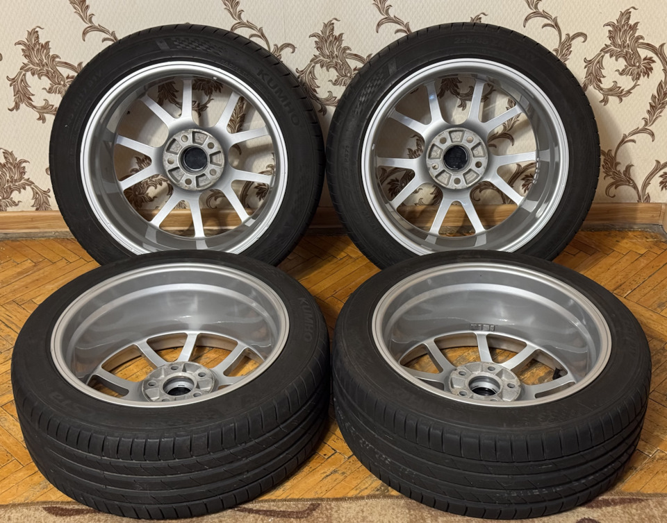 Шины летние Kumho 225/45 R17, литые диски BBS 8Jx17 ET35 5x108 на Volvo 850, Volvo S60 (1G ...