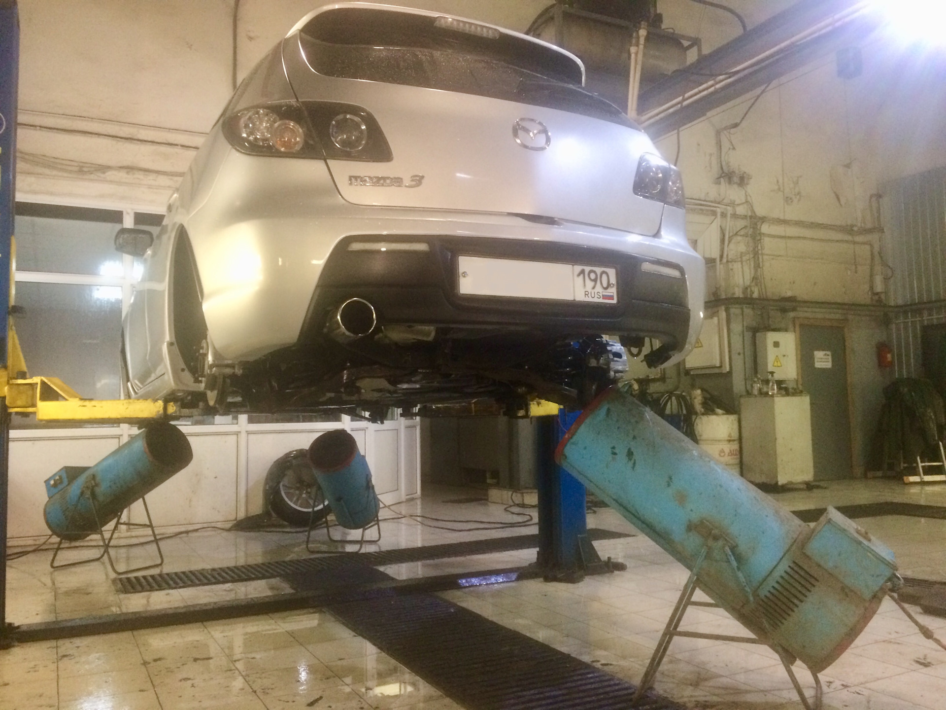 Чехлы экокожа — Lada XRAY, 1,8 л, 2018 года | аксессуары | DRIVE2