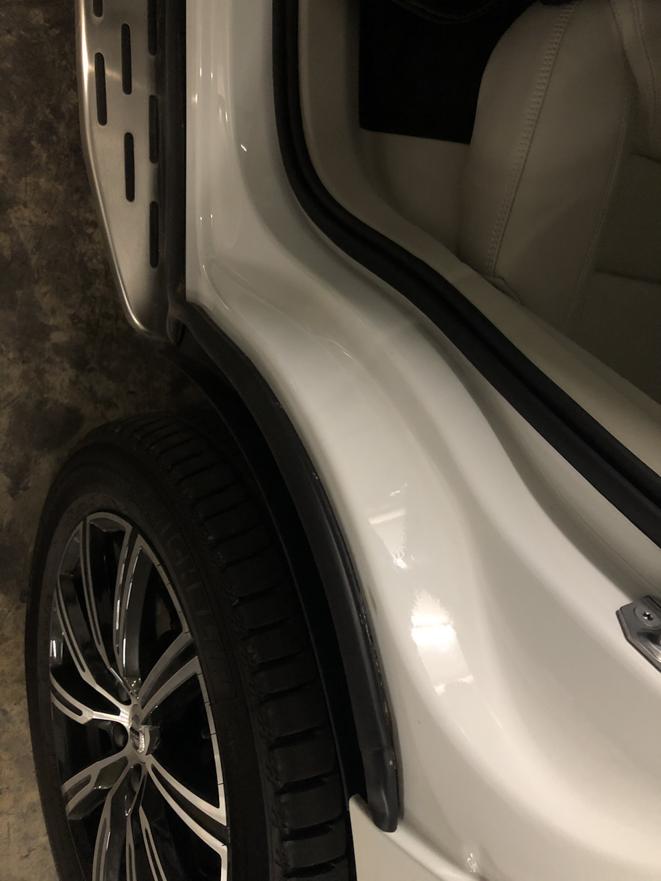 Защита задних арок — Volvo XC60 (2G), 2 л, 2020 года | аксессуары | DRIVE2