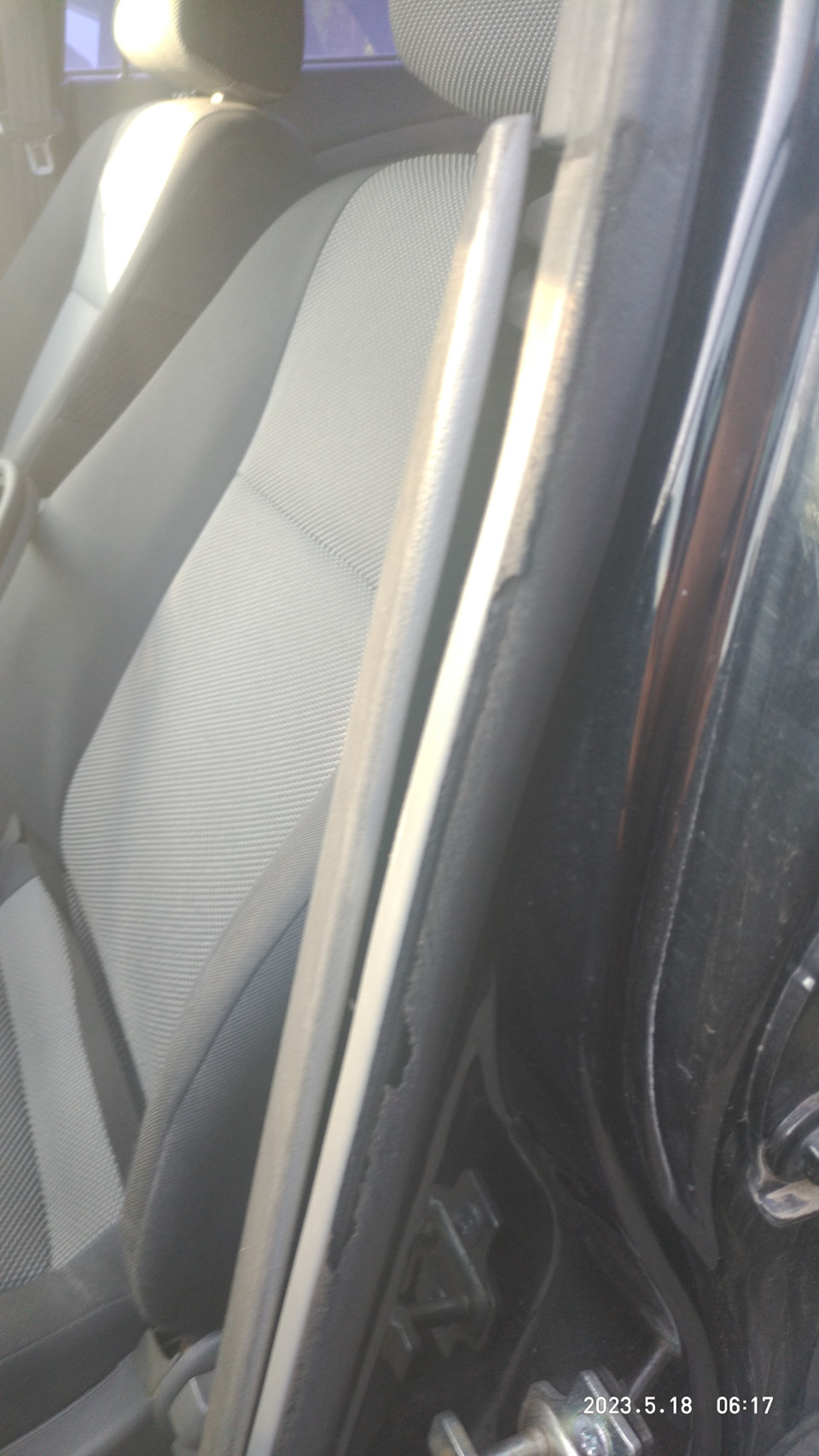 Замена уплотнителя водительской двери — Chevrolet Lacetti SW, 1,6 л ...