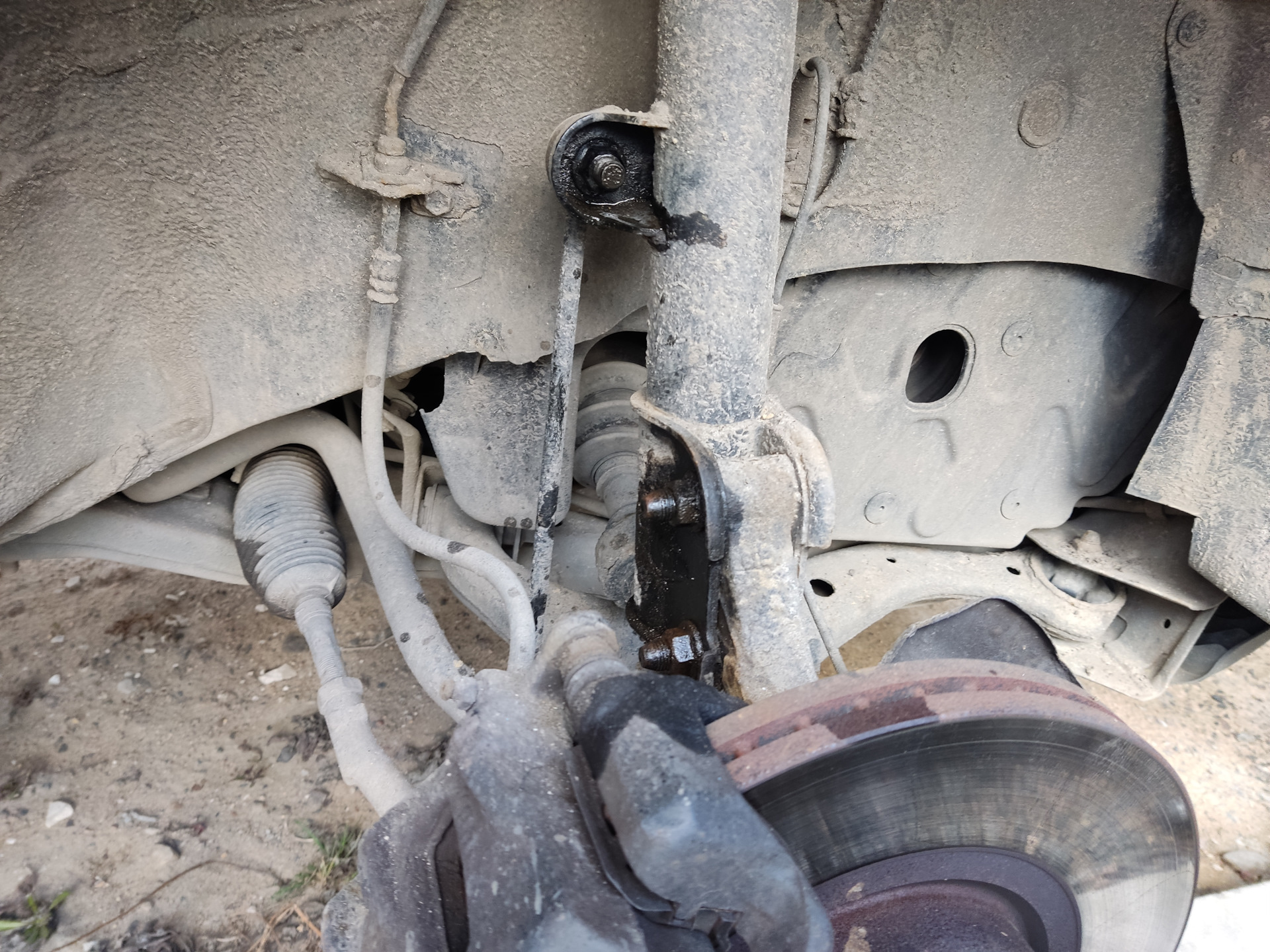 Замена кольца прокладки между шрусом и ступицей. Попытка устранения ...