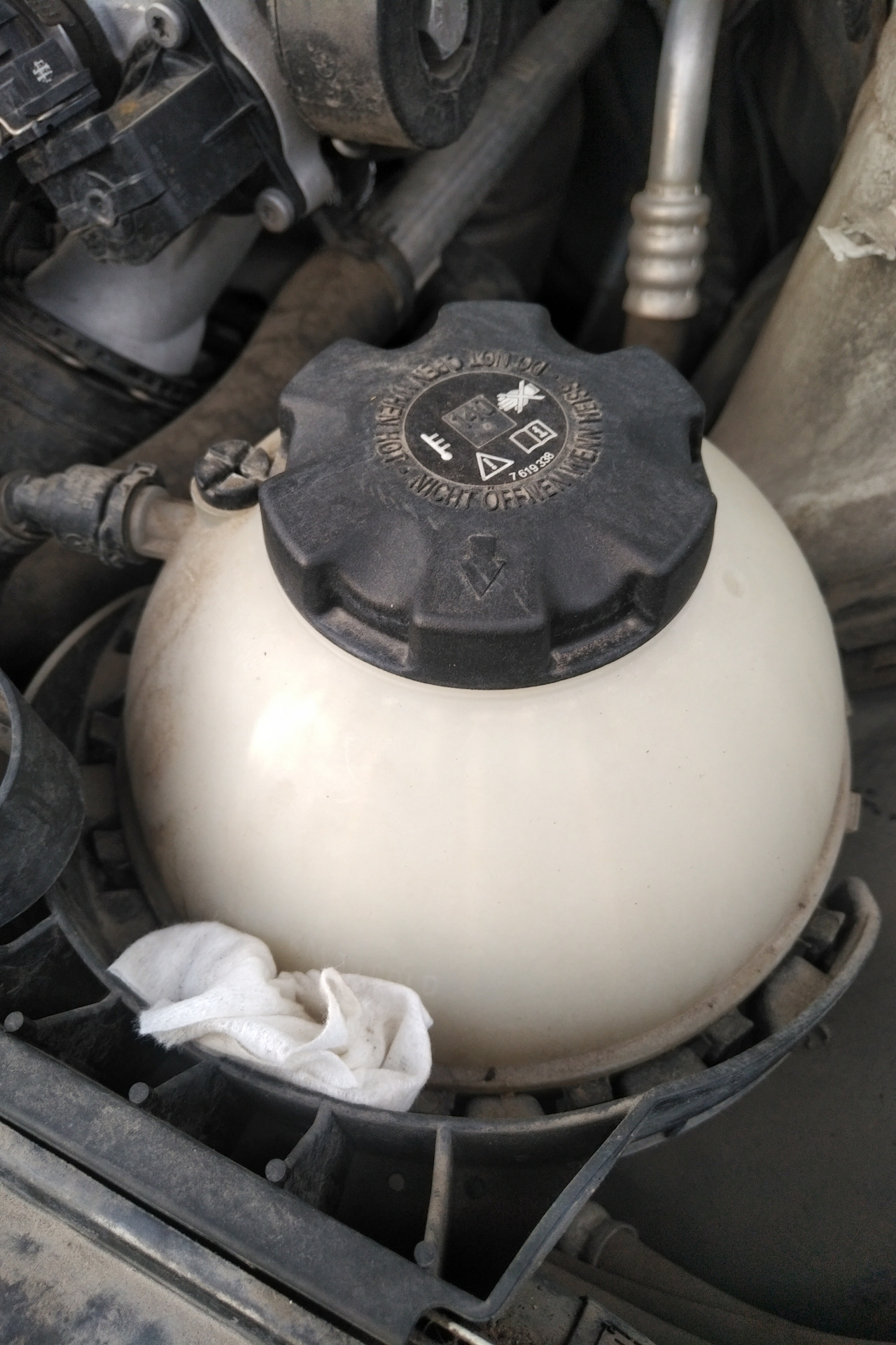 Замена передних стоик и колодок ручника — Chevrolet Epica, 2 л, 2011 ...