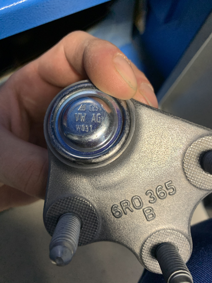 6R0407365 Шаровая опора AUDI A1 10-/SEAT IBIZA 08-/SKODA RAPID 12-/ VW ...