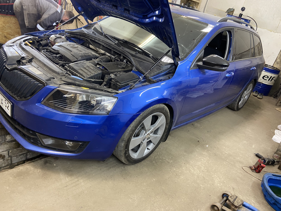 Пружины HR на 4х4, подготовка к летнему сезону — Skoda Octavia Combi A7 Mk3, 1,8 л, 2014 года ...