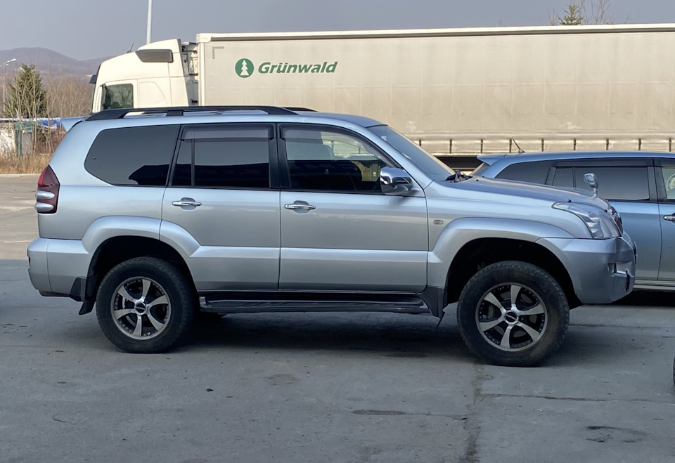 Зимняя резина 285/65/17 — Toyota Land Cruiser Prado 120-series, 4 л ...