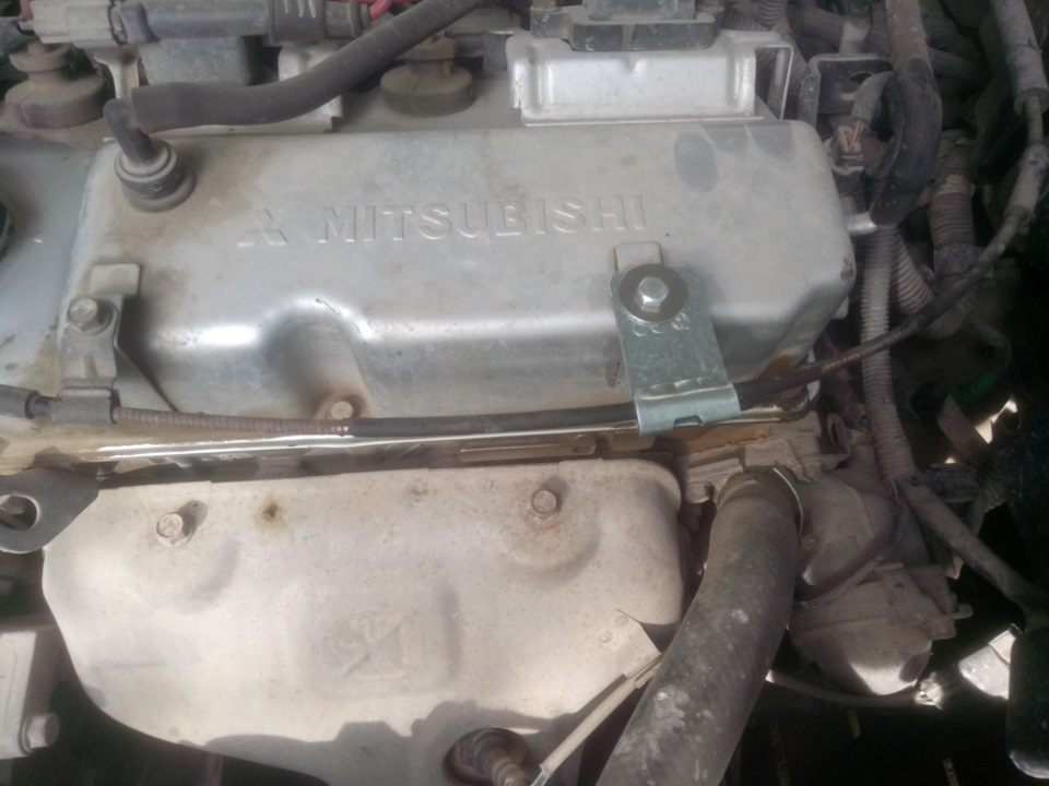 держатель тросика акселератора — Mitsubishi Lancer IX, 1,6 л, 2003 года ...