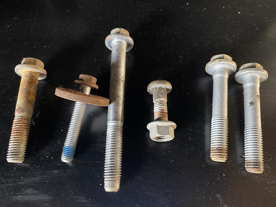 Замена правого рычага. — Volvo XC90 (2G), 2 л, 2017 года | визит на ...