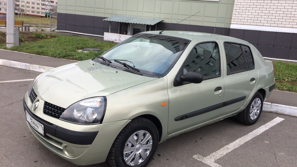 Renault Symbol 1.4 бензиновый 2003 | на DRIVE2