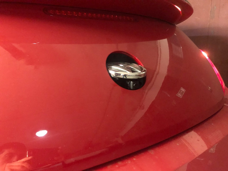 Камера заднего вида в значке с али — Volkswagen Beetle (A5), 1,4 л ...
