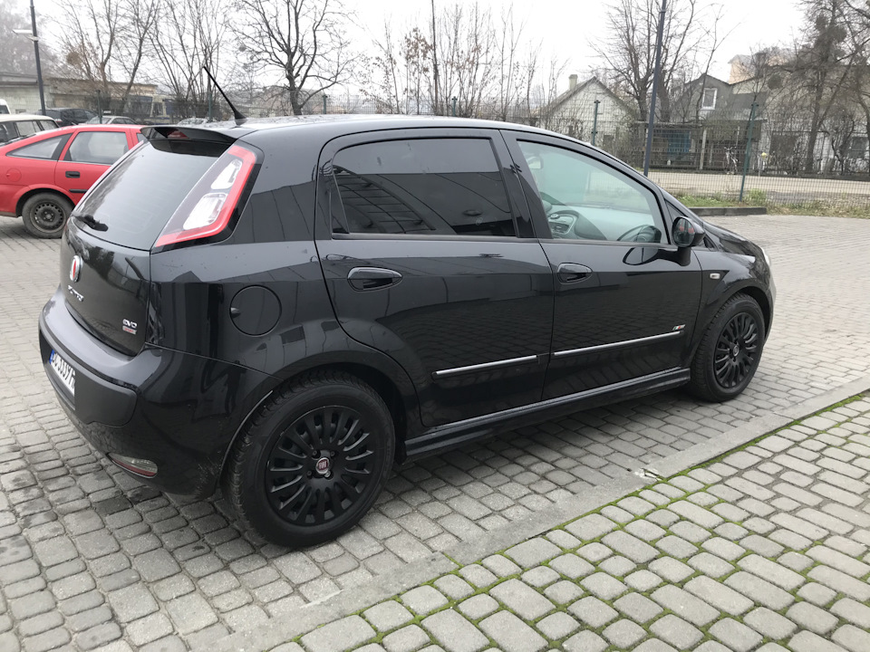 Блэк-мамба эдишн) — FIAT Punto Evo, 1,3 л., 2010 года | колёсные диски ...